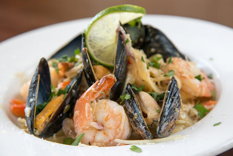 About Us – Bridges Restaurant